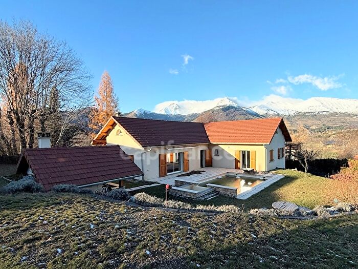 Maison à vendre - Manteyer - 9 pièces - 5 chambres