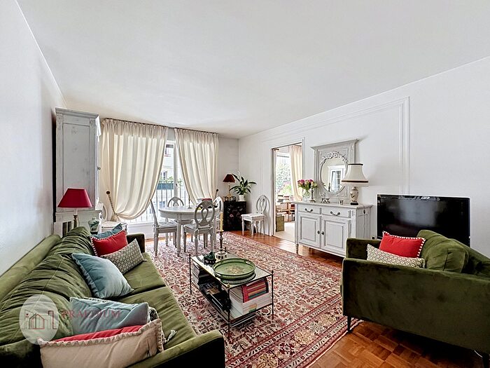 Appartement 5 pièces à vendre à Paris 15ème