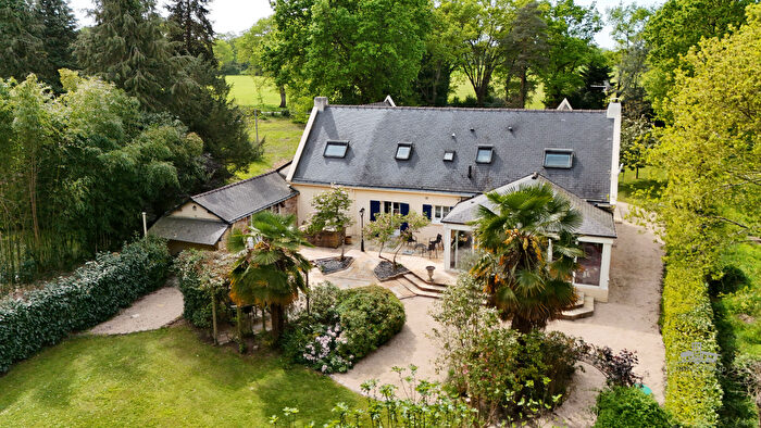 Maison à vendre - Sucé-sur-Erdre - 9 pièces - 7 chambres