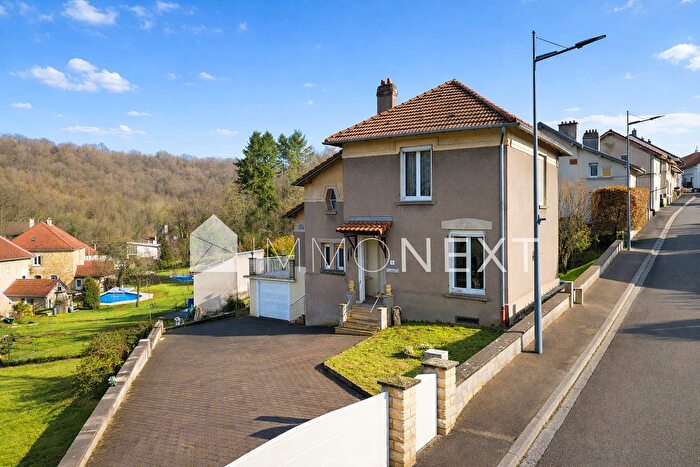 Maison à vendre - Ottange - 6 pièces - 4 chambres