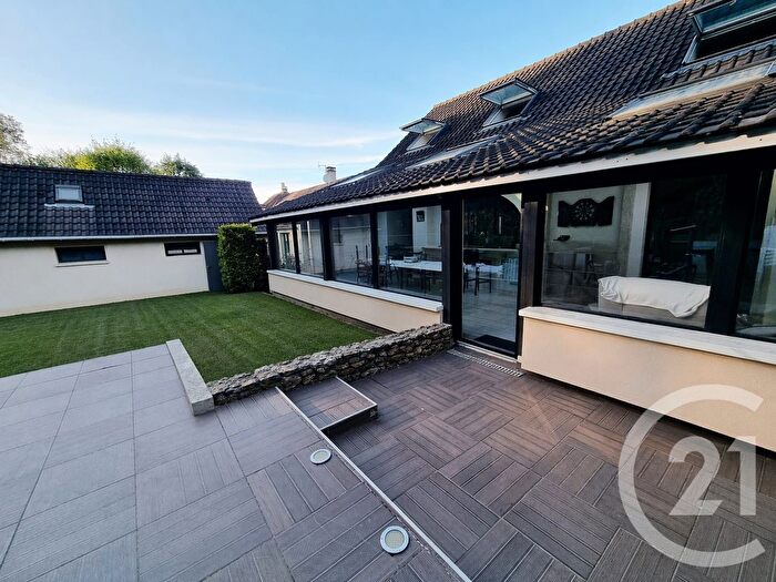 Maison 6 pièces à vendre - Saint-Arnoult-en-Yvelines