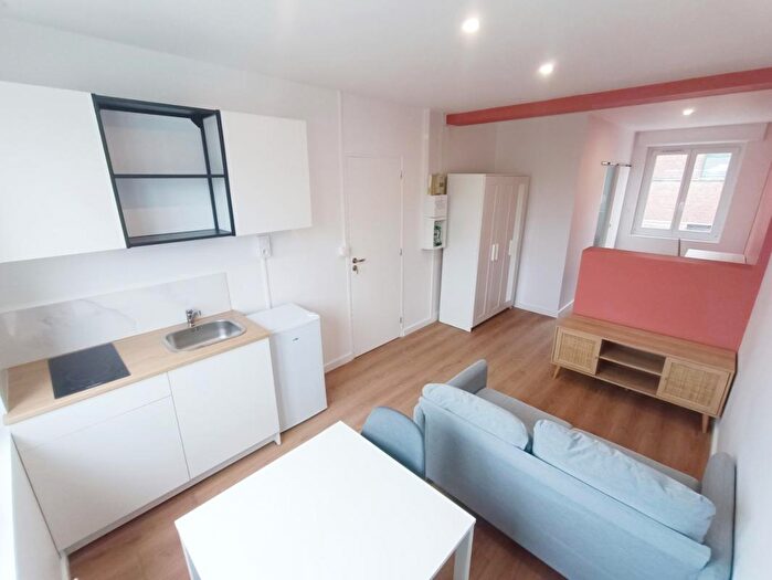 Appartement à louer - Amiens, Saint-Honoré, Jeanne dArc - 1 pièce