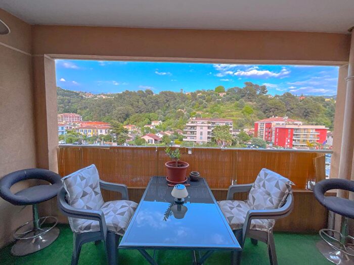 Appartement 3 pièces à Saint-André-de-la-Roche, à vendre