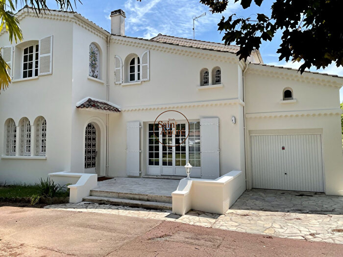 Maison 5 pièces à Angoulême, à louer