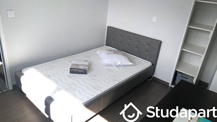 Abbaye, Grenoble : Appartement 1 pièce à louer