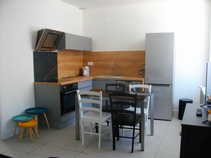 Couronne Centrale, Bourges : Appartement 2 pièces à louer