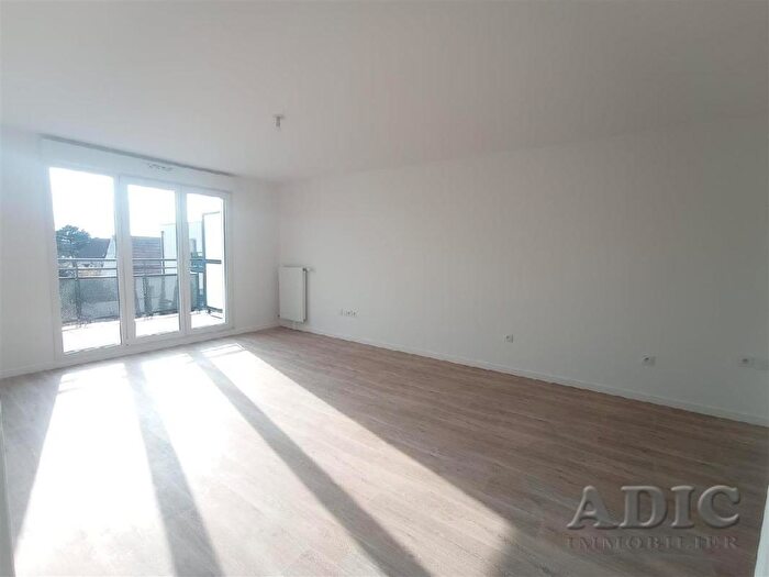 Appartement à louer - Le Plessis-Belleville - 3 pièces - 2 chambres