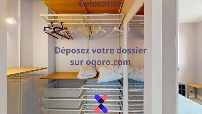 Appartement à louer - Ateliers SNCF, Chenôve - 4 pièces - 3 chambres