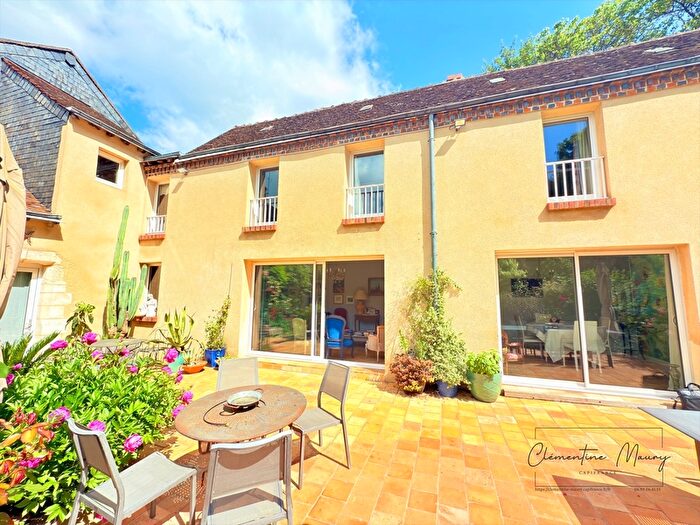 Maison à vendre - Vendôme, Centre-ville, Rochambeau - 9 pièces - 7 chambres