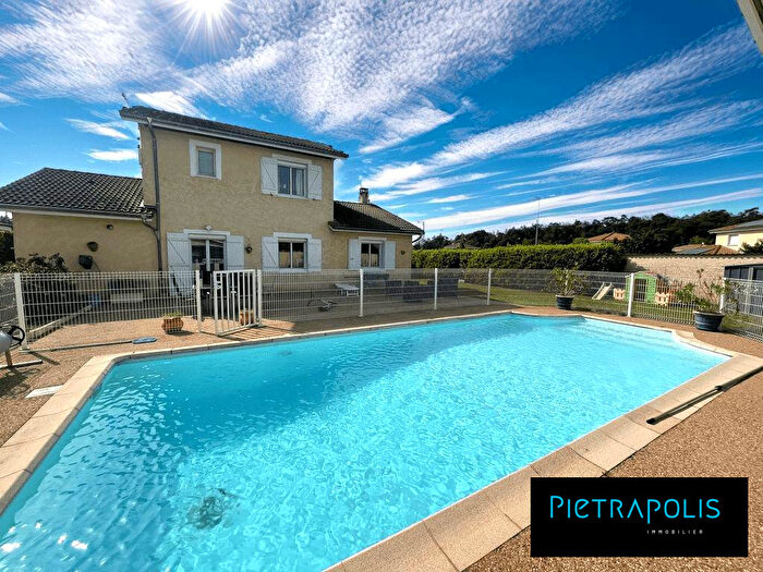 Maison à vendre - Villette-dAnthon - 5 pièces - 3 chambres