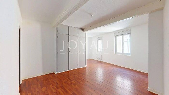 Appartement à louer - Carmes, Toulouse - 1 pièce - 1 chambre