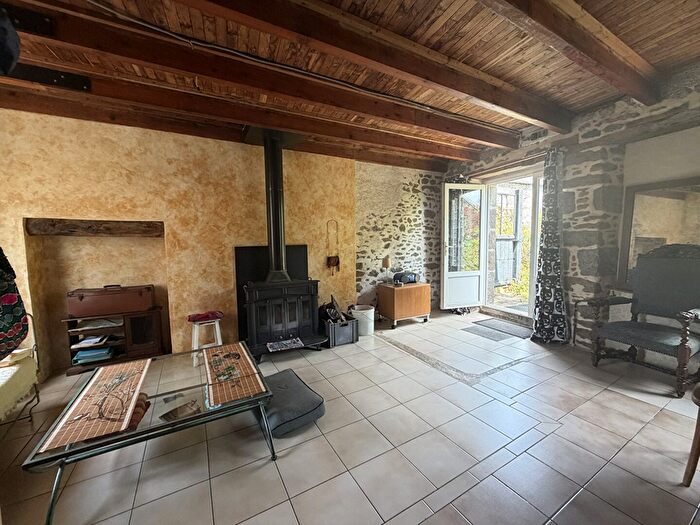 Saint-Pierre-de-Plesguen : Maison 5 pièces à vendre