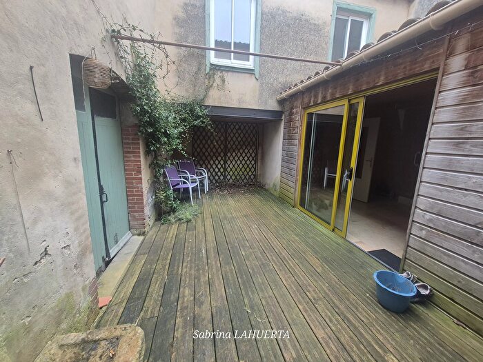 Maison à vendre - Mézin - 6 pièces - 5 chambres