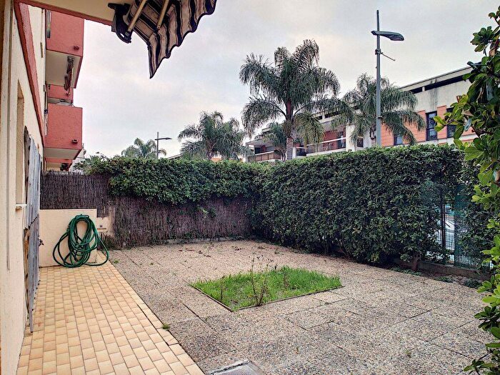 Bouches du Loup, Villeneuve-Loubet : Appartement 1 pièce à louer