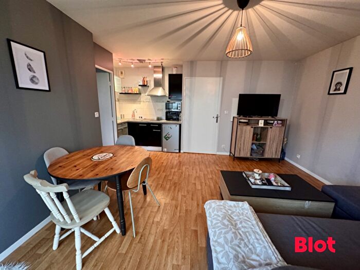 Appartement à louer - Janzé - 2 pièces - 1 chambre