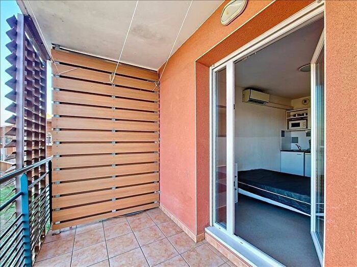 Appartement à louer - Château Devèze, Béziers - 1 pièce