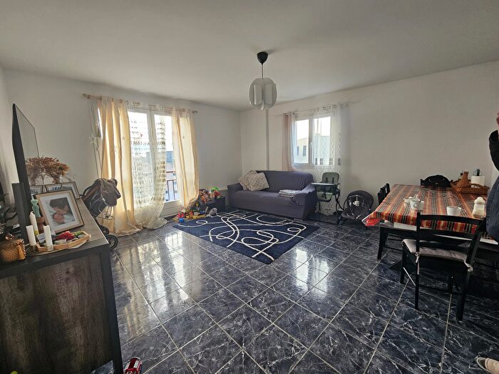 Appartement à vendre - Noisy-le-Grand, Ouest - 3 pièces - 2 chambres