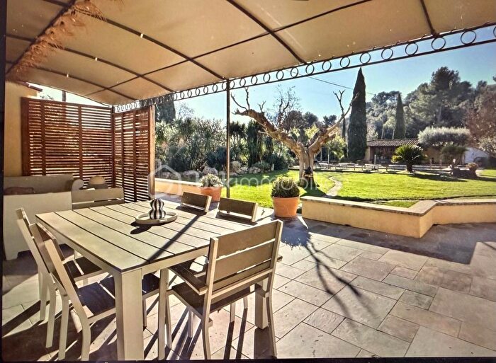 Maison 6 pièces à louer - Grans