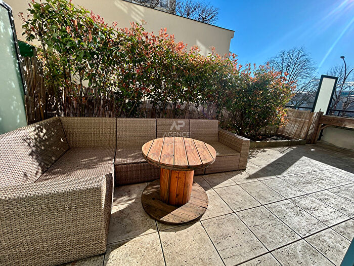 Appartement à vendre - Poissy, Saint-Exupéry - 3 pièces - 2 chambres