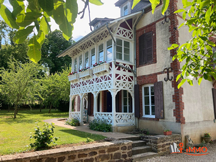 Maison 10 pièces à Mézilles, à vendre
