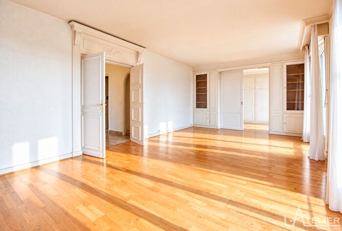 Appartement 6 pièces à vendre à Saint-Germain-en-Laye, Centre-ville, Quartiers forestiers