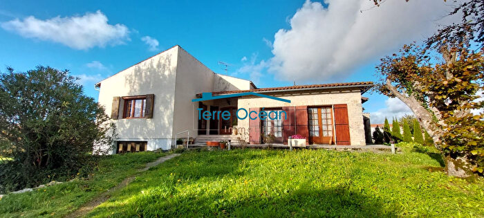 Maison à vendre - Pont-lAbbé-dArnoult - 4 pièces - 3 chambres