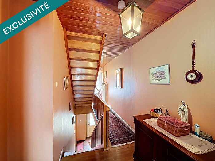 Maison 7 pièces à Courcelles-Chaussy, à vendre