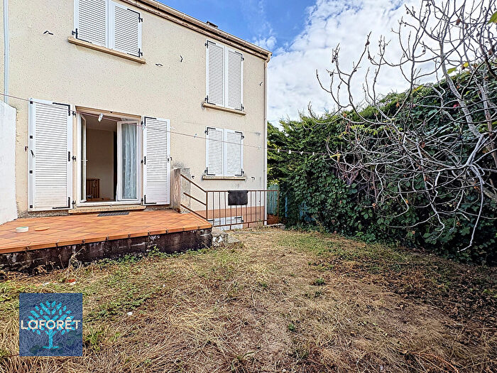 Maison 4 pièces à Évry, Les Aunettes, à vendre