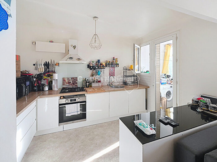 Bollène, Périphérie : Appartement 3 pièces à vendre