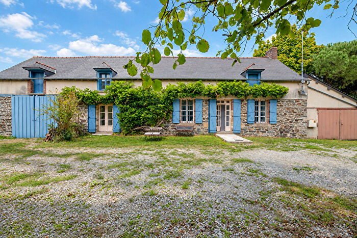 Maison 5 pièces à Châteaugiron, à vendre