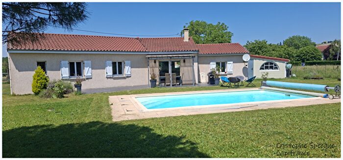 Maison 6 pièces à vendre à Randan