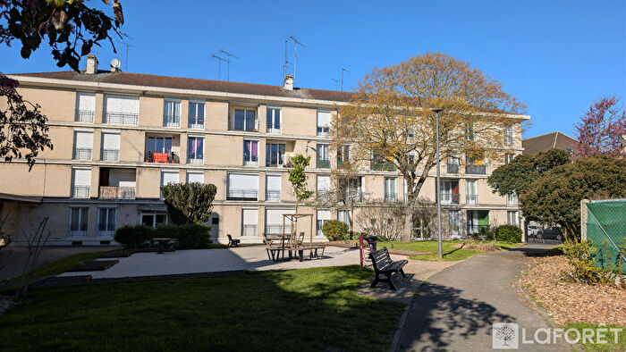 Appartement à vendre - Beauvais, Centre-ville - 3 pièces - 2 chambres