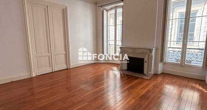 Appartement 3 pièces à Centre ville, Bordeaux, à louer