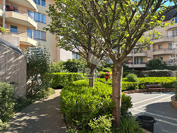 Appartement à vendre - Créteil, Ormetteau, Port - 2 pièces - 1 chambre