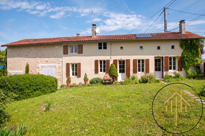 Yviers : Maison 5 pièces à vendre
