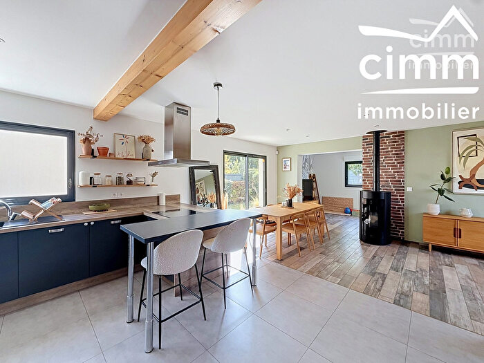 Maison 5 pièces à Noyal-Châtillon-sur-Seiche, à vendre
