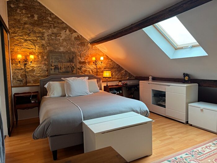 Maison à vendre - Montceau-les-Mines, Bellevue - 5 pièces - 3 chambres