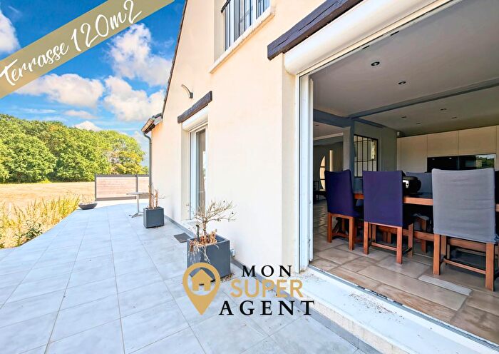 Maison 7 pièces à Le Châtelet-en-Brie, à vendre