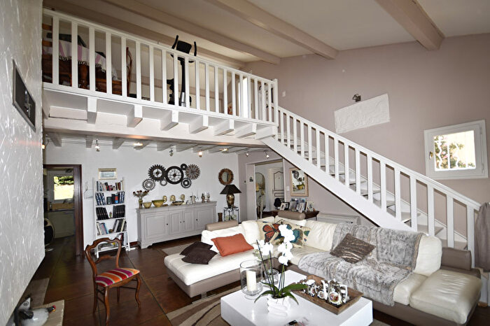 Maison à vendre - Bellegarde-Poussieu - 5 pièces - 4 chambres