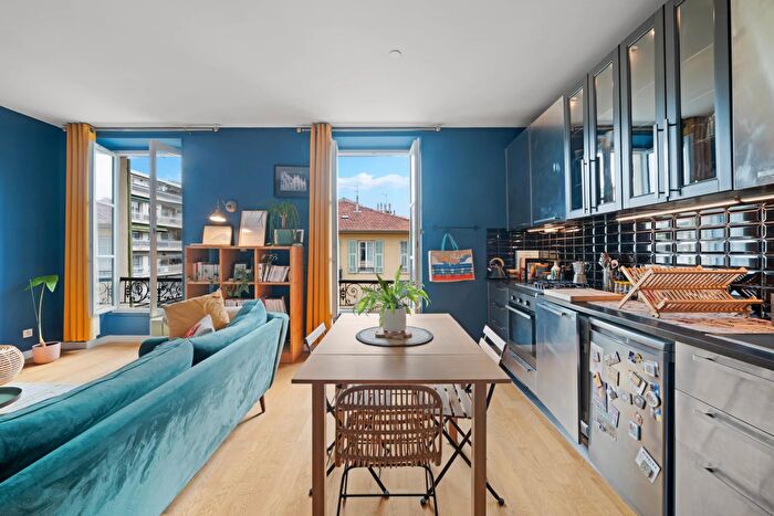 Appartement à vendre - Nice, Le Port - 2 pièces - 1 chambre