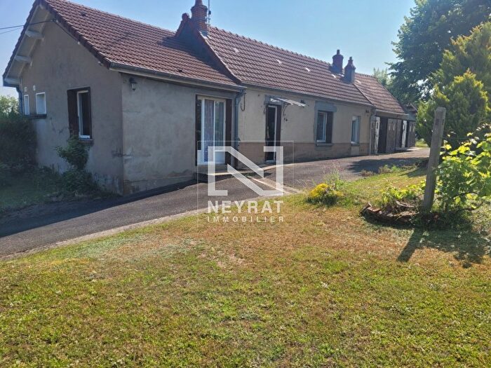 Pierrefitte-sur-Loire : Maison 3 pièces à vendre