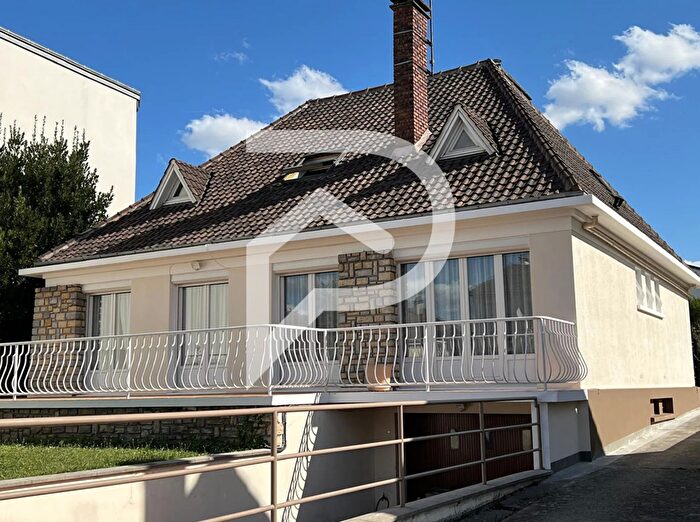 Maison 8 pièces à Antony, Rabats, à vendre