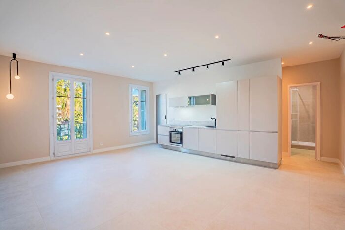 Appartement à vendre - Nice, Libération - 3 pièces - 2 chambres