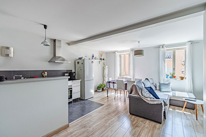 Appartement 3 pièces à Trévoux, à vendre