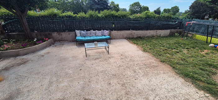 Appartement 4 pièces à Condrieu, à vendre