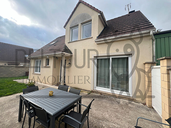 Maison à vendre - Chevru - 6 pièces - 4 chambres