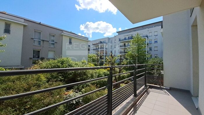 Bron, Les Jardins du Fort : Appartement 3 pièces à vendre
