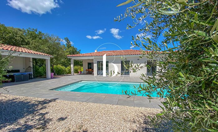 Maison à vendre - Goudargues - 6 pièces - 4 chambres