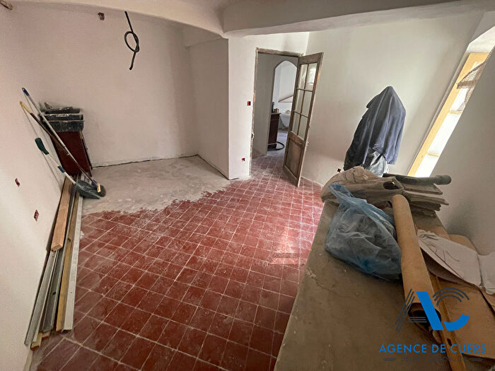 Maison à vendre - Cuers - 4 pièces - 3 chambres