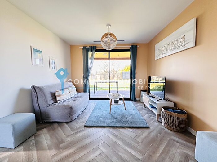 Appartement à louer - Béville-le-Comte - 3 pièces - 2 chambres